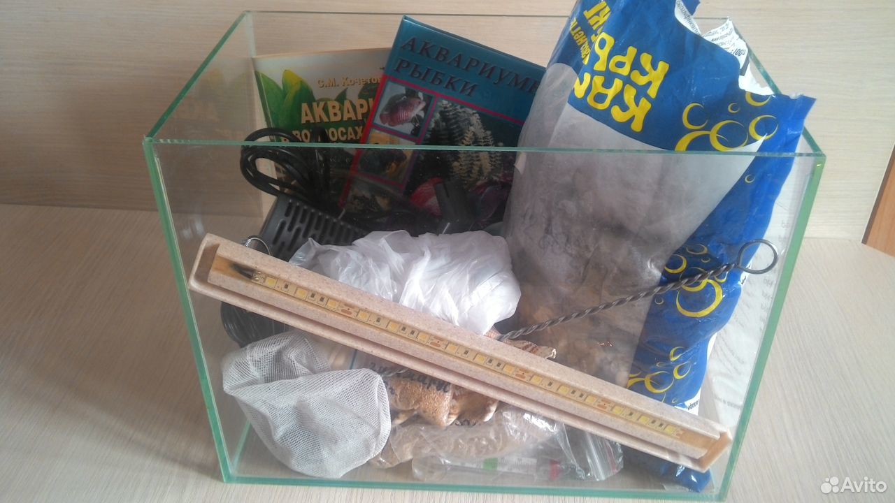 Аквариум 11л.полный комплект(без рыб и водорослей)