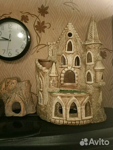 Замок, пень