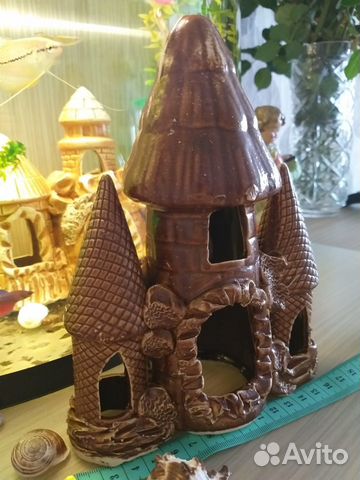 Замок для аквариума